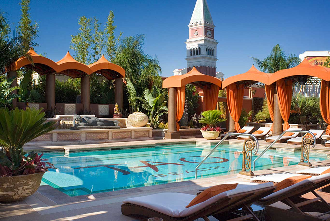 Las Vegas pools